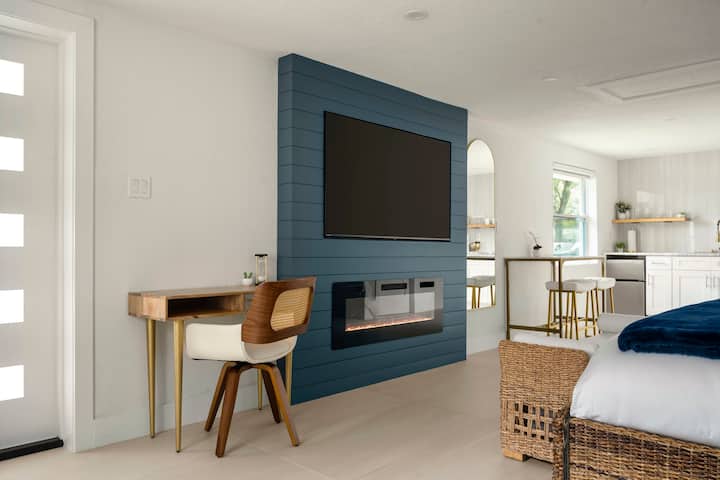 Modern Waterfront Villa At The New! Saltbreeze - Homosassa