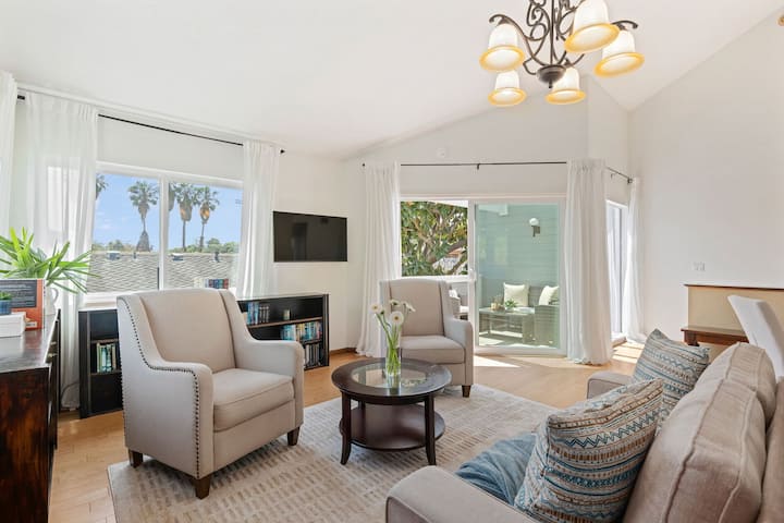 Comfortable And Fresh Townhome Near West Beach! - Santa Barbara, CA