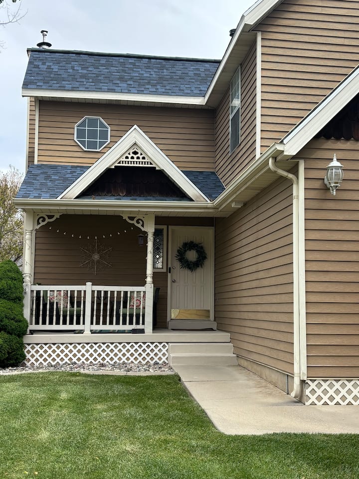 Spacious Mountain Cottage - Orem, UT