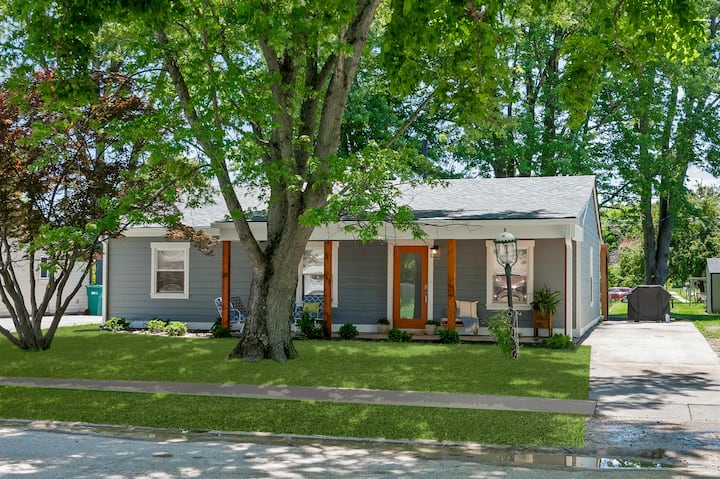 Brownsburg Bungalow: Indy 500 11mi - Downtown 15mi - Indiana (State)