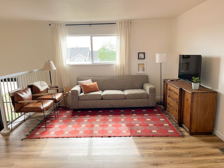 Cozy Laramie Basecamp W/ Vintage Charm - Wyoming
