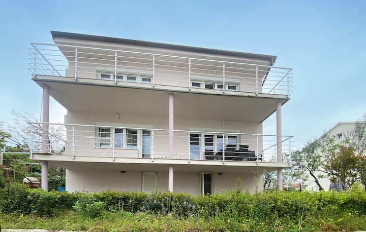 Lovely Apartment In Krk With Wifi - Krk