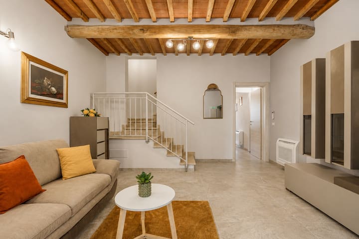 Nuovo 100m² Tra Pisa, Lucca E Firenze + Esterno - Italia