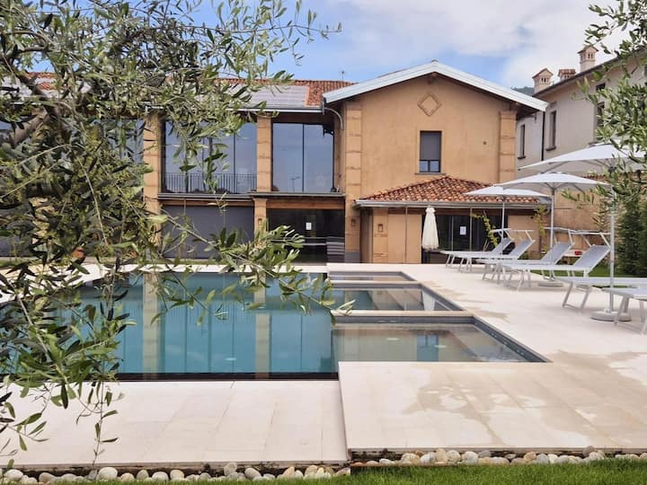 Suite éLégante Avec Piscine Partagée - Sarnico