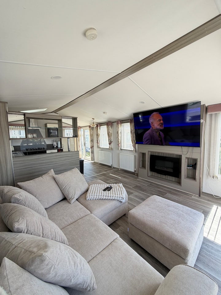 Seaview Holiday Home - Porthcawl