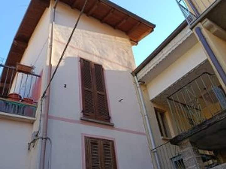 Chateau Rose' -Casa Vacanza - Verbania