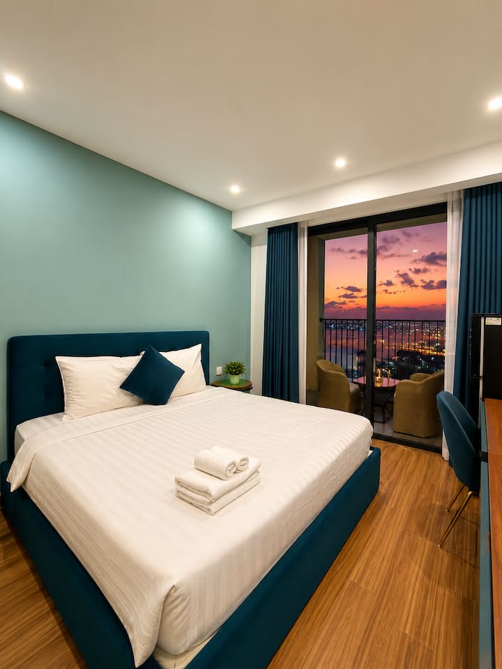 Sunset Town Studio | Sea View & Fireworks - Phú Quốc