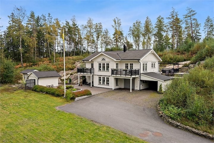Peaceful Family Retreat By Forest & Lake. - Aéroport de Göteborg-Landvetter (GOT)