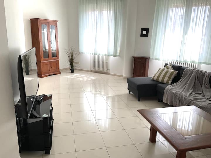 Vicino Al Mare. Appartamento 3°p. 73 M2 A Rimini - Riccione