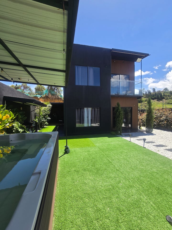 Casa Finca De Lujo En Guarne Cerca A Medellin - Copacabana