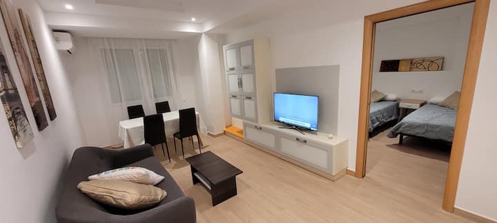 Piso Amplio, Exterior, Bien Situado Y Confortable. - Saragosse