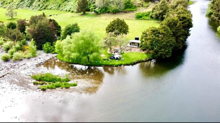 Soothing Riverside Cabin, Taumarunui - Taumarunui