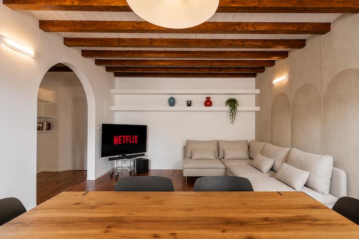 Historic Elegance • Centro Storico - Italia