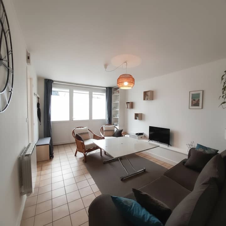 Appartement Avec Terrasse Centre-ville - Lesconil