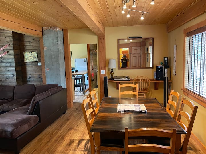 Heritage House Near Downtown Revelstoke - Revelstoke