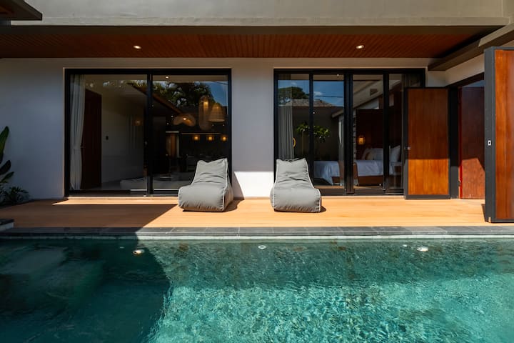 Canggu Atelier Luna | New Luxury 6br Villa - スミニャック