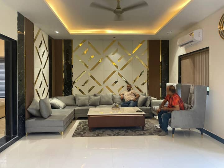 Luxury Private Farmhouse - Manesar