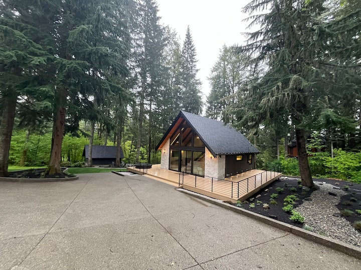 Eden Ridge — A Luxury Forest A-frame - Ashford, WA