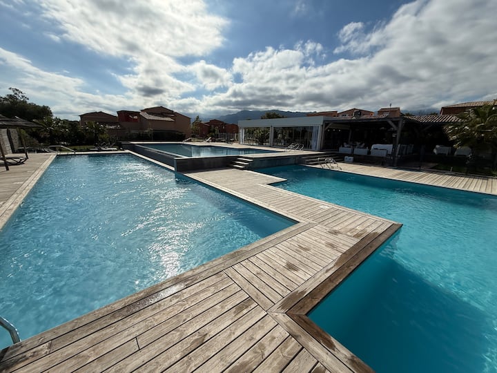 Appartement Entier Avec Piscine Proche De La Plage - Lecci