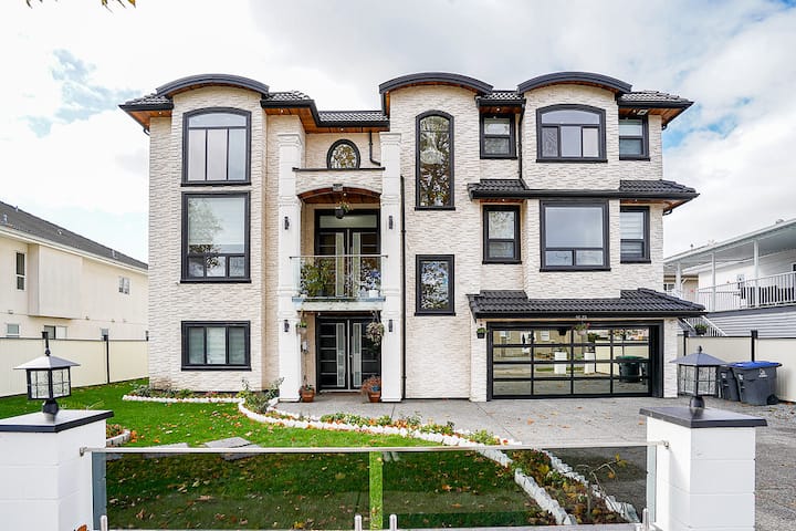 Spacious Luxury Haven - 6br - 5.5ba - Burnaby