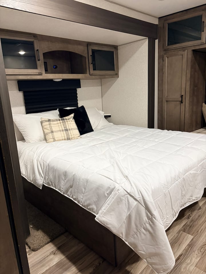 Sport Trailer Site A19 - Gibsons