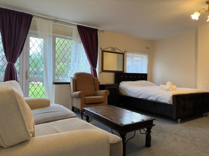Ensuite Double · Private Garden · Jq Birmingham - Birmingham