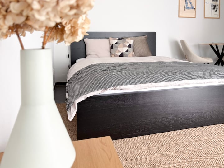 Oliv Emmen | Möbliertes Apartment Mit Parkplatz - Lucerne
