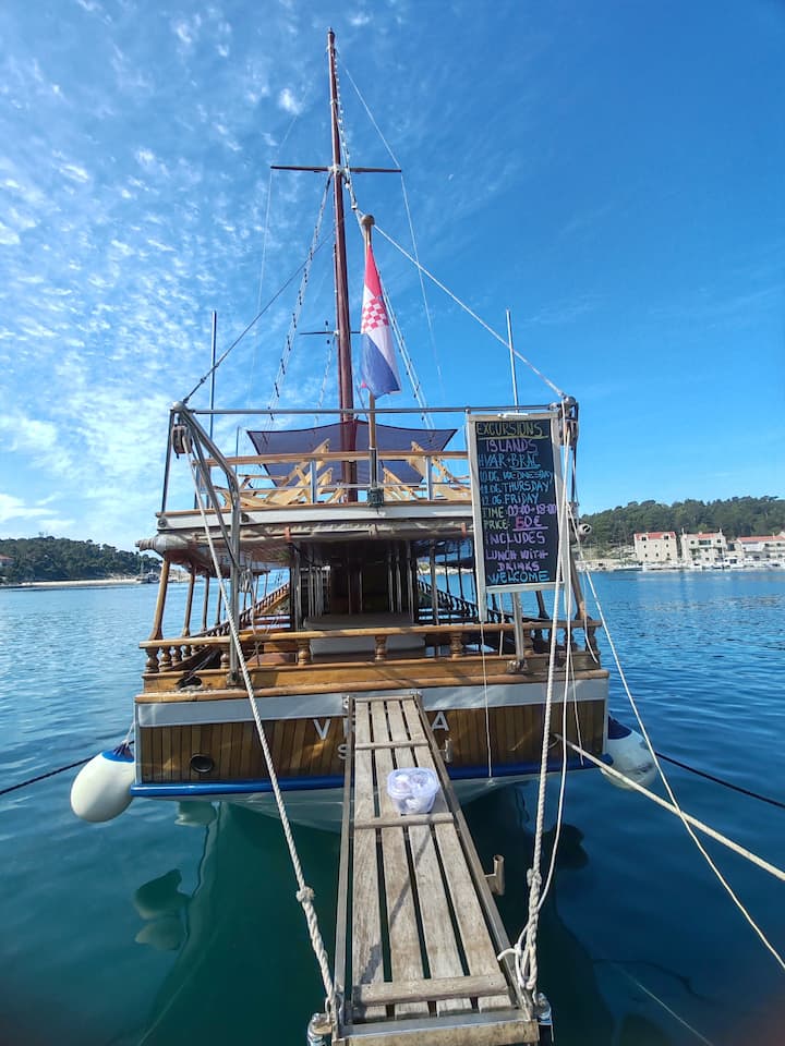 Apartman S Dvorištem,ideal Za Djecu,150m Od Plaže - Makarska