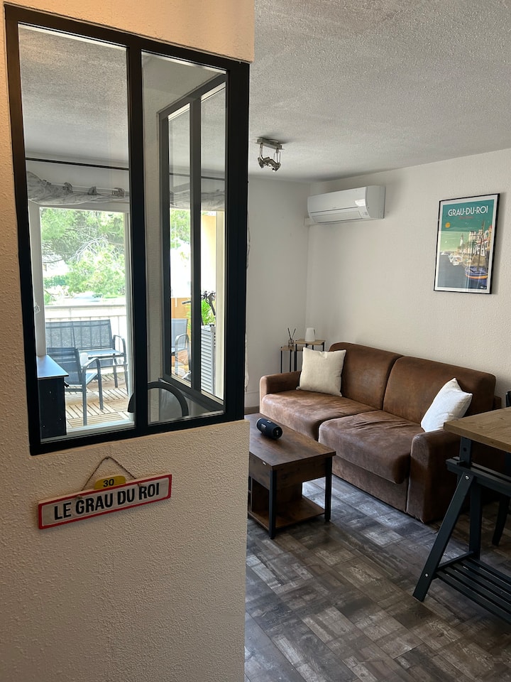 Appartement Cosy Avec Piscine A Port Camargue - Plage de l'Espiguette