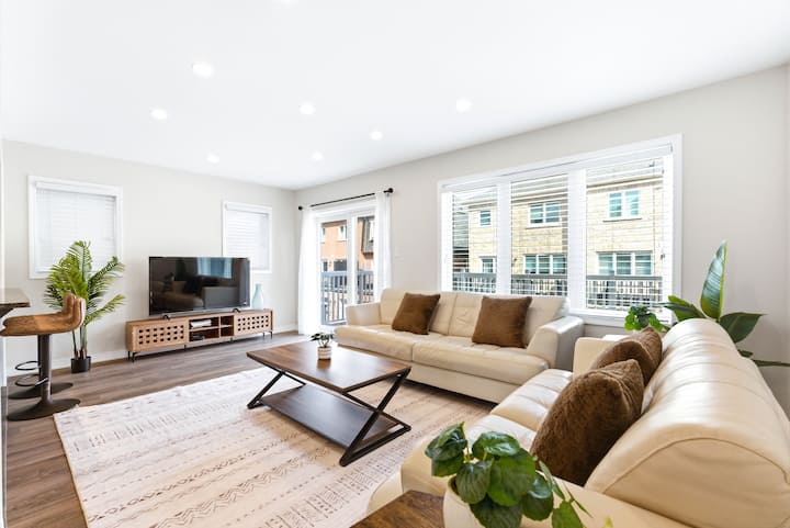 Luxury 4br Oakville Stay: Fifa World Cup - Burlington