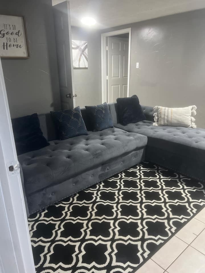 Cozy - Baytown, TX