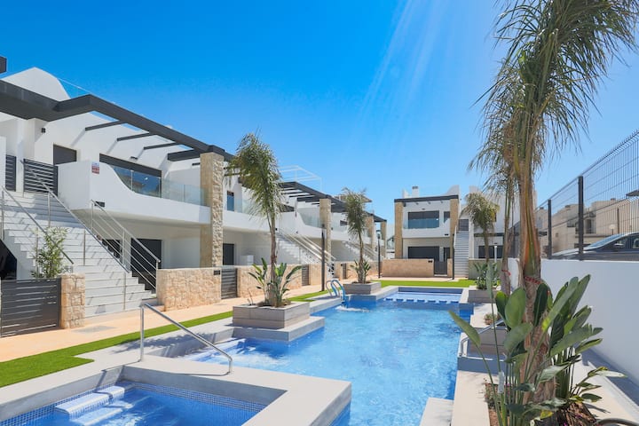 Innova Sun • Modern Stay Near Golf & Beach - La Zenia