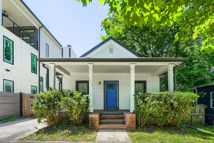 Intown Atlanta Escape | 4 Bed W/ Fenced Backyard - Atlanta, GA