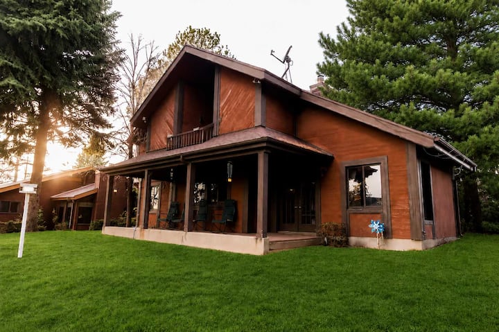Gathering Dream Home | Open Space & Fun Retreat - Provo, UT