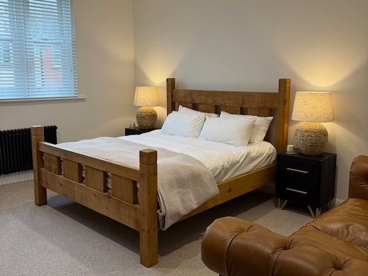 Modern, Stylish New Apartment, Swansea City Centre - Swansea, UK