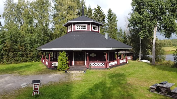 Karhunhovi Isommalle Porukalle - Karstula