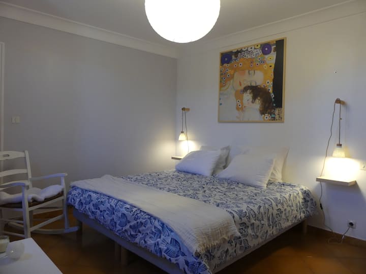 Maison Des Arts - Suite De Charme Près D'avignon - Le Pontet