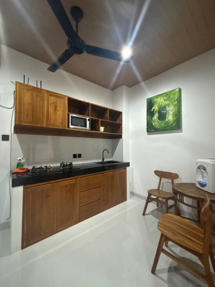 Apartment 2nd Floor 1 Bedroom Kitchen And Rooftop - Australia