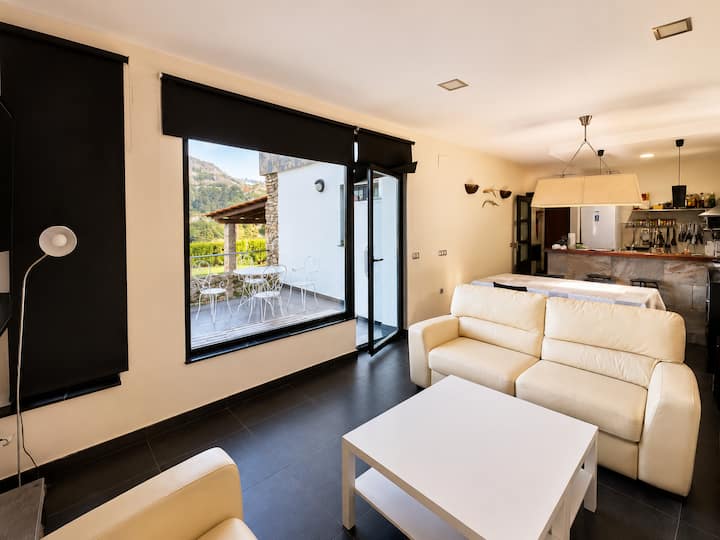 Casa Rural Para 10 Personas Con Patio Y Barbacoa - Gondomar, España