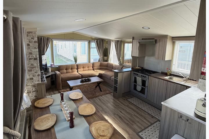 Rob-d Palins Towyn - 6 Berth - Pet Friendly - Towyn