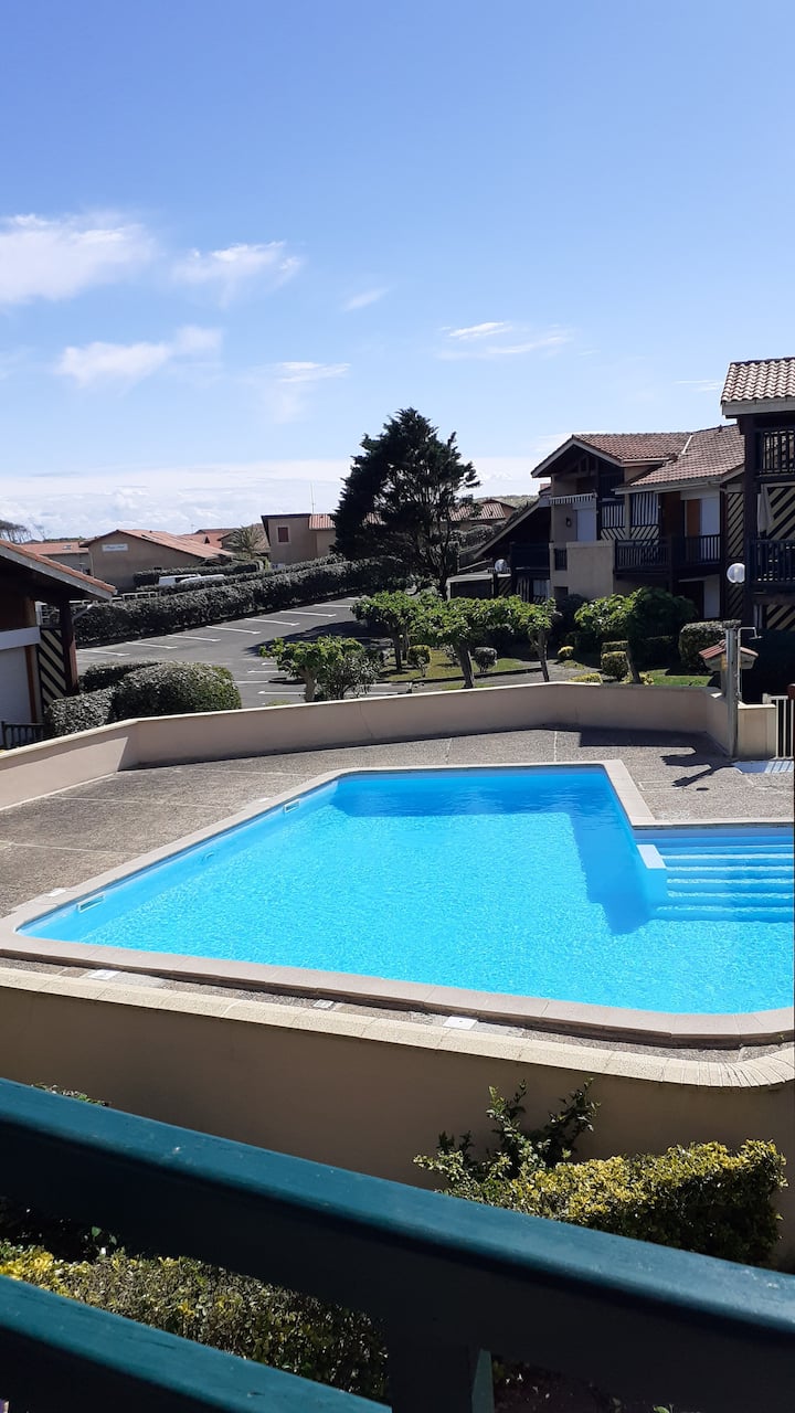 T2, 35m2, 2 Pers,  Avec Piscine Et Parking Privé. - Capbreton
