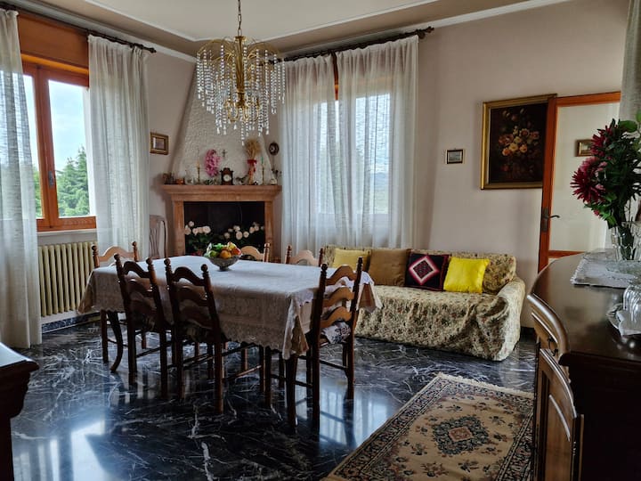 Comfort E Grandi Spazi Stile Retrò A Manerba - Moniga del Garda