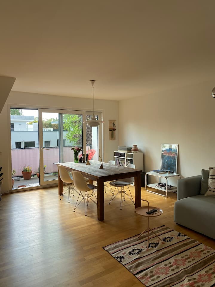 Cozy And Bright Apartment Close To Nature And City - Neuried