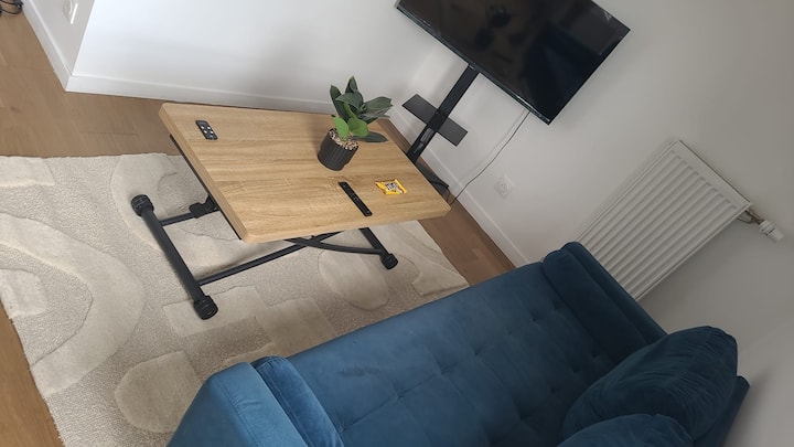 Appartement Calme Avec Balcon (Métro Et Commerces) - Romainville