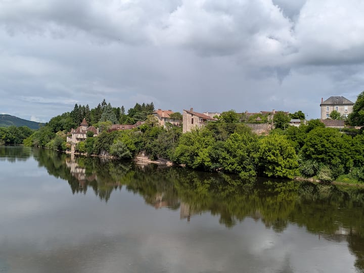 Maison Sur La Place Du Village En Bord De Dordogne - Rocamadour