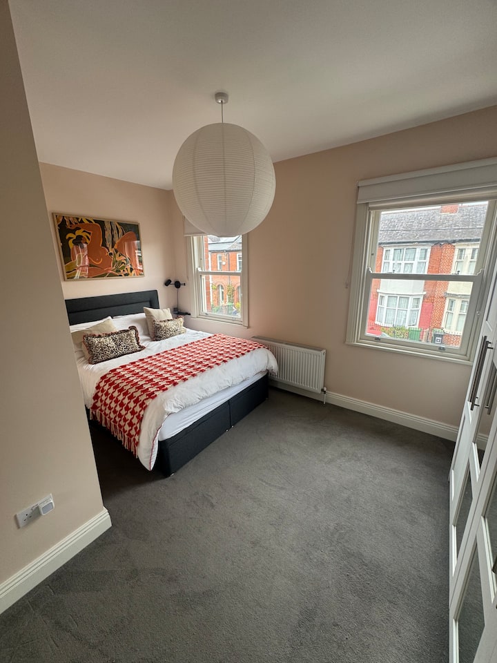 Charming Modern Central Red Brick Home - Dublin