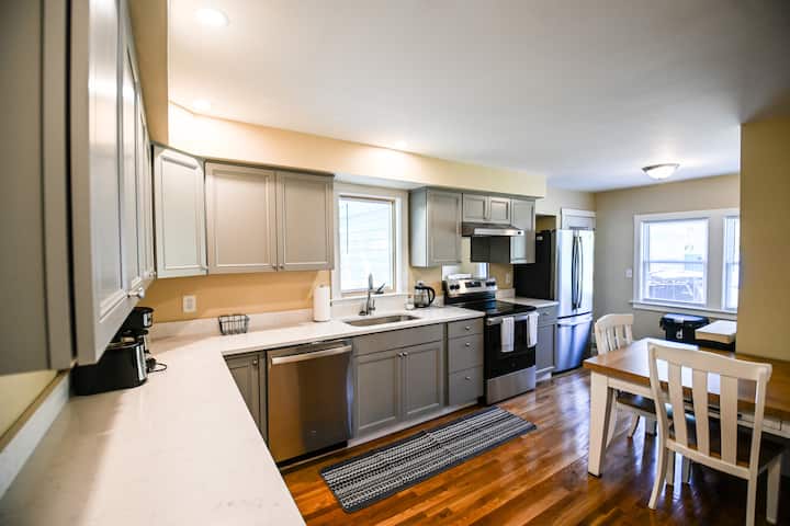 Rent Now For 2026 Fifa World Cup! - Taunton, MA