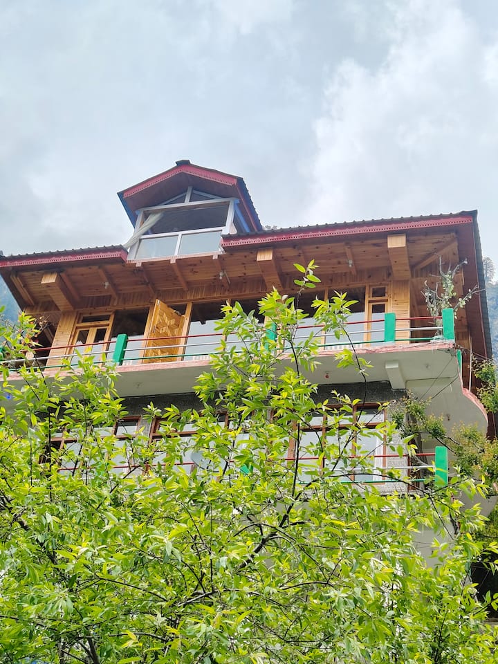 Snow View Hotel | Cozy Rooms With Best Views - Tosh