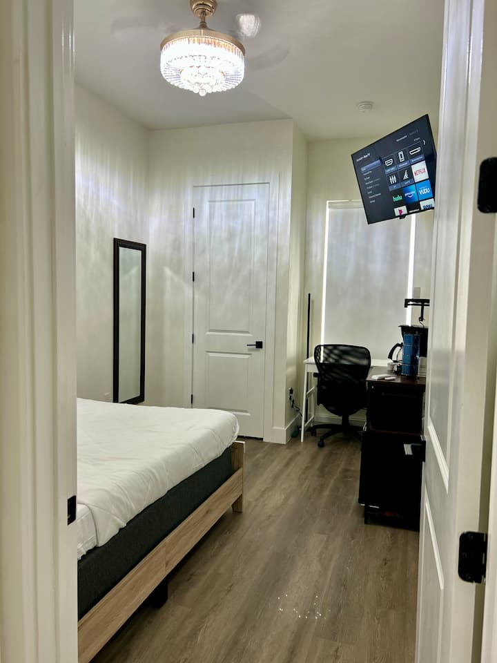 The Sunshine Studio - Winter Park, FL