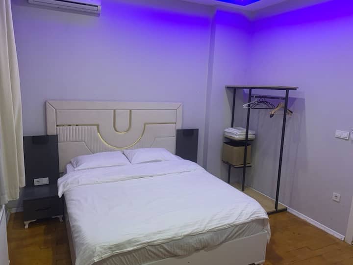 Cozy One Bedroom With Private Bath - İstanbul